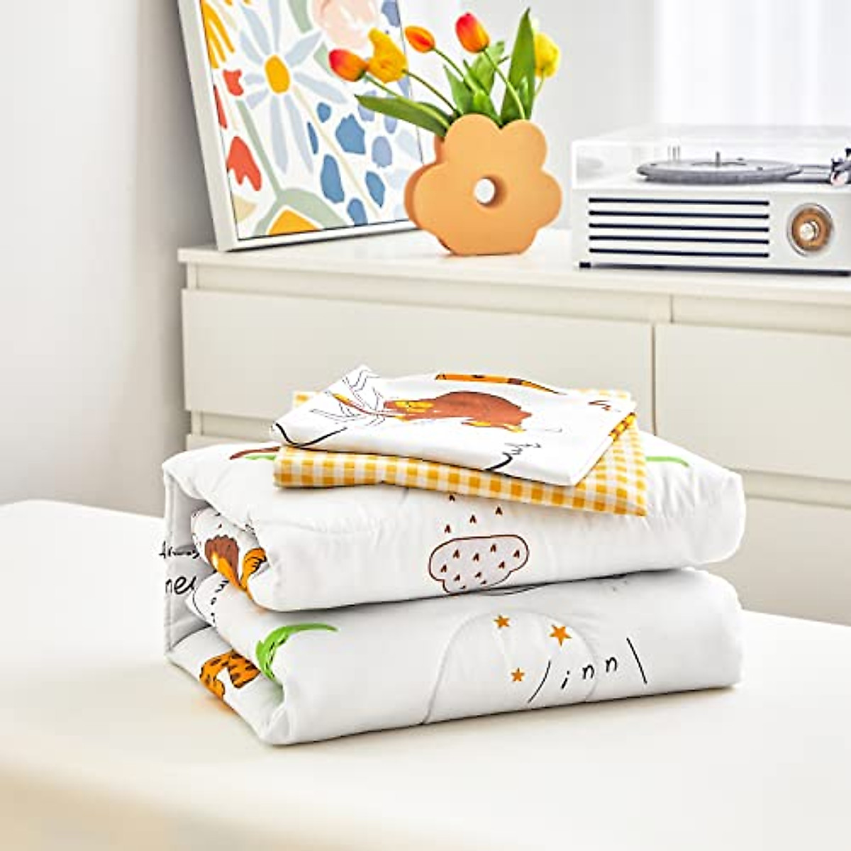 Flysheep 4 Piece White Toddler Bedding Set for Baby Girls and Boys, Cute Animals Printed - Includes Quilted Comforter, Flat Sheet, Fitted Sheet & Pillow Case, Soft Microfiber