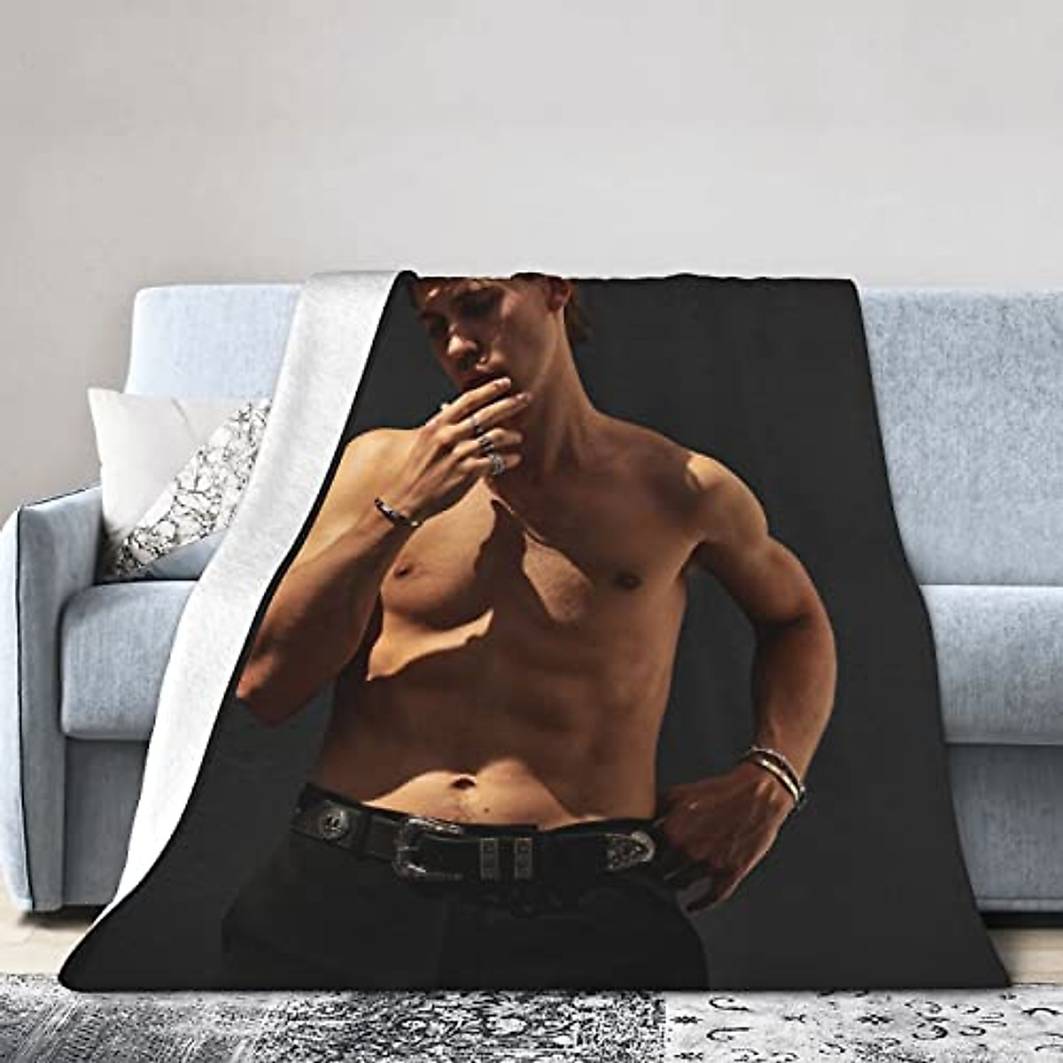 MEROHORO Austin Butler Throw Blanket 50" x 40" (3 Sizes), Lightweight, Ultra-Soft & Comfy Flannel Blanket, Microfiber Fleece Blanket, Anti-Pilling Plush Blanket for Couch, Bed, Sofa