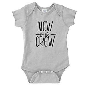 Pregnancy Gift Est 2022 - New Mommy and Daddy Est 2022 ENGRAVED 11 oz Mug Set with "New To The Crew" Romper (0-3 Months) - Top Mom and Dad Gift Set for New and Expecting Parents to Be - Baby Shower