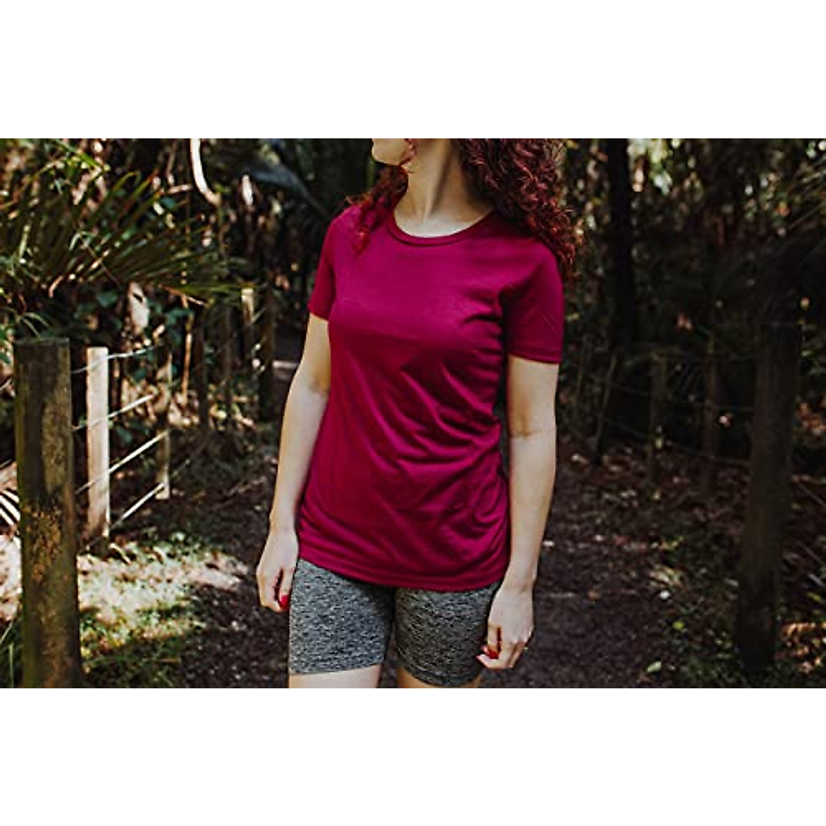 Merino 365 Women's Merino Crew T-Shirt Short Sleeve, MD, Red
