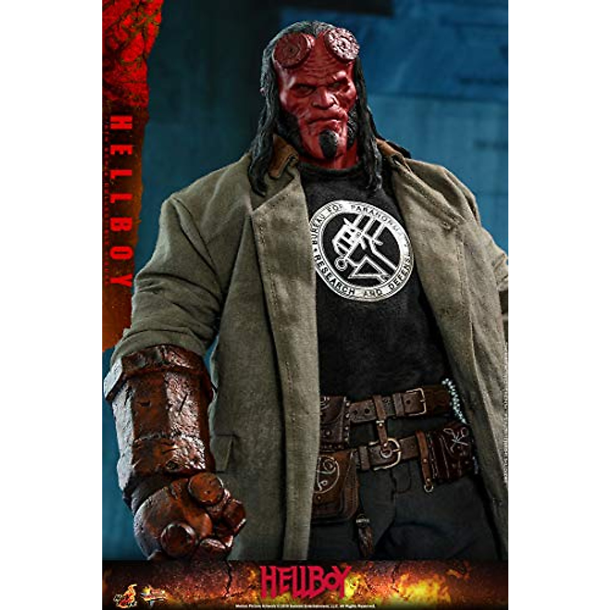 Hot Toys Hellboy 1/6 Sixth Scale Movie Masterpiece Series MMS527 - Hell Boy (2021) Collectible Action Figure