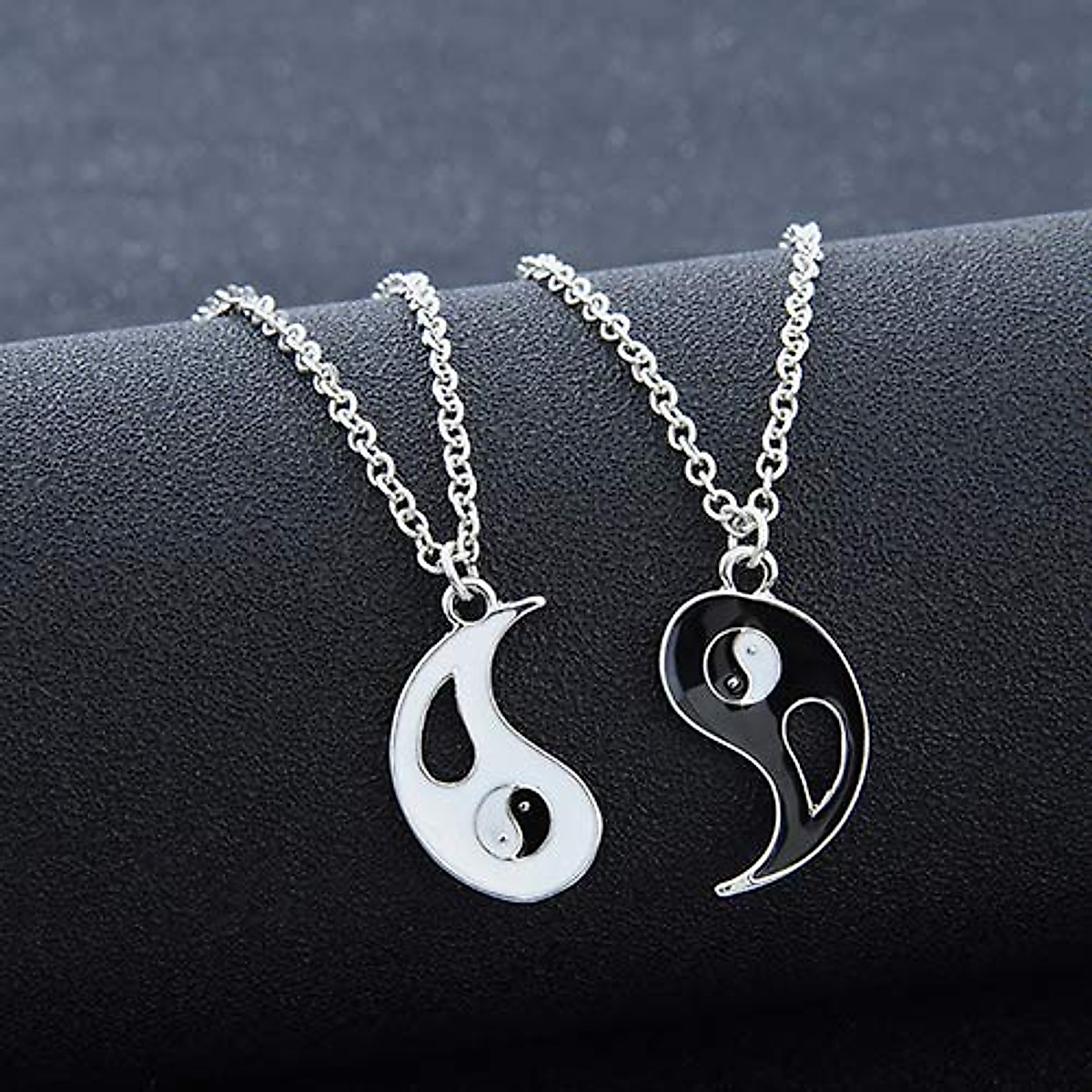 MileHouse Fine Necklace for Girls,2Pcs/Set Best Friends Tai Chi Yin Yang Hollow Pendant Split Matching Necklace