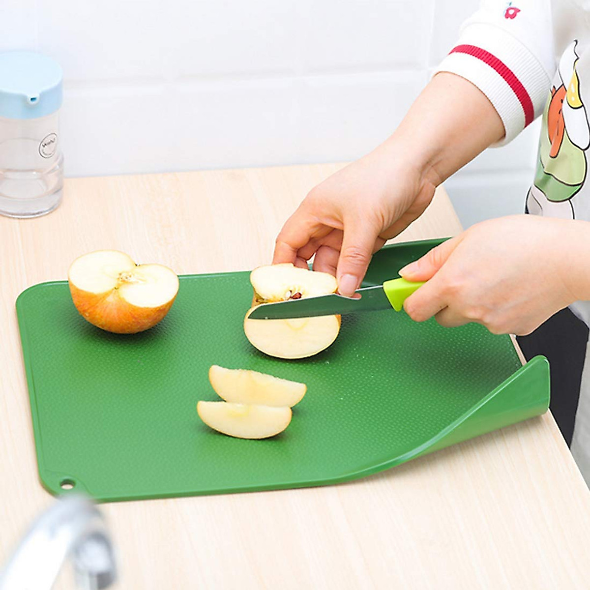 XIZEN Kitchen Cutting Board (3-Piece Set)-PP material Easy to wash BPA-free,The bottom curling design makes food not easy to spill,Texture cut surface，Rubber bottom non-slip., Multicolor, YZ0003