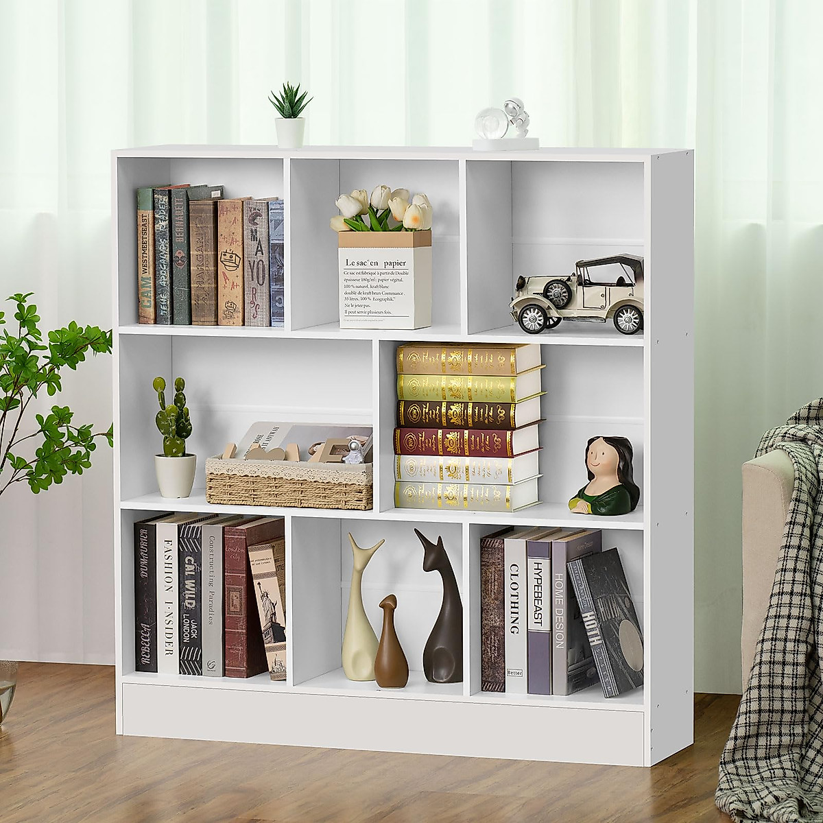 YAHARBO 5 Cube White Bookshelf,Small Modern Horizontal Bookcase,Wood Floor Standing Low Bookshelves Display Storage Cabinet with Base, Short Book Shelf Open Organizer for Bedroom,Living Room,Office