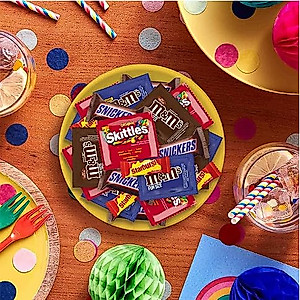 Halloween Assorted Bulk Candy Mix - Snickers, Skittles, Starburst, M&M's, and Caramel M&M's (32 Ounces)