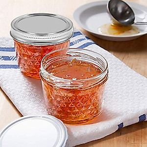 SPANLA Small Mason Jars with Lids, 40 PACK Canning Jars 4 oz Mini mason jars with Lids and Bands 4 oz Glass Jars Ideal for Jelly Jam, Honey, Wedding Favors, DIY Spice Jars