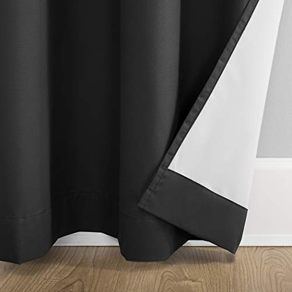 Sun Zero Cyrus Thermal 100% Blackout Grommet Curtain Single Panel