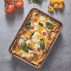 HAPPIELS Nonstick Non Toxic 9x13 in Baking Pan for oven | Cake Pan 9 x 13 Non Stick Nontoxic | Carbon Steel Gold Roasting Pan 13x9 | Rectangle Brownie Pan