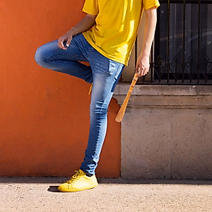 Long Handle Shoe Horn Wooden Shoe Extractors for Elderly Disabled Pregnancy Fits for All Shoes (Lotus Wood Joint Shoehorn, 32cm)