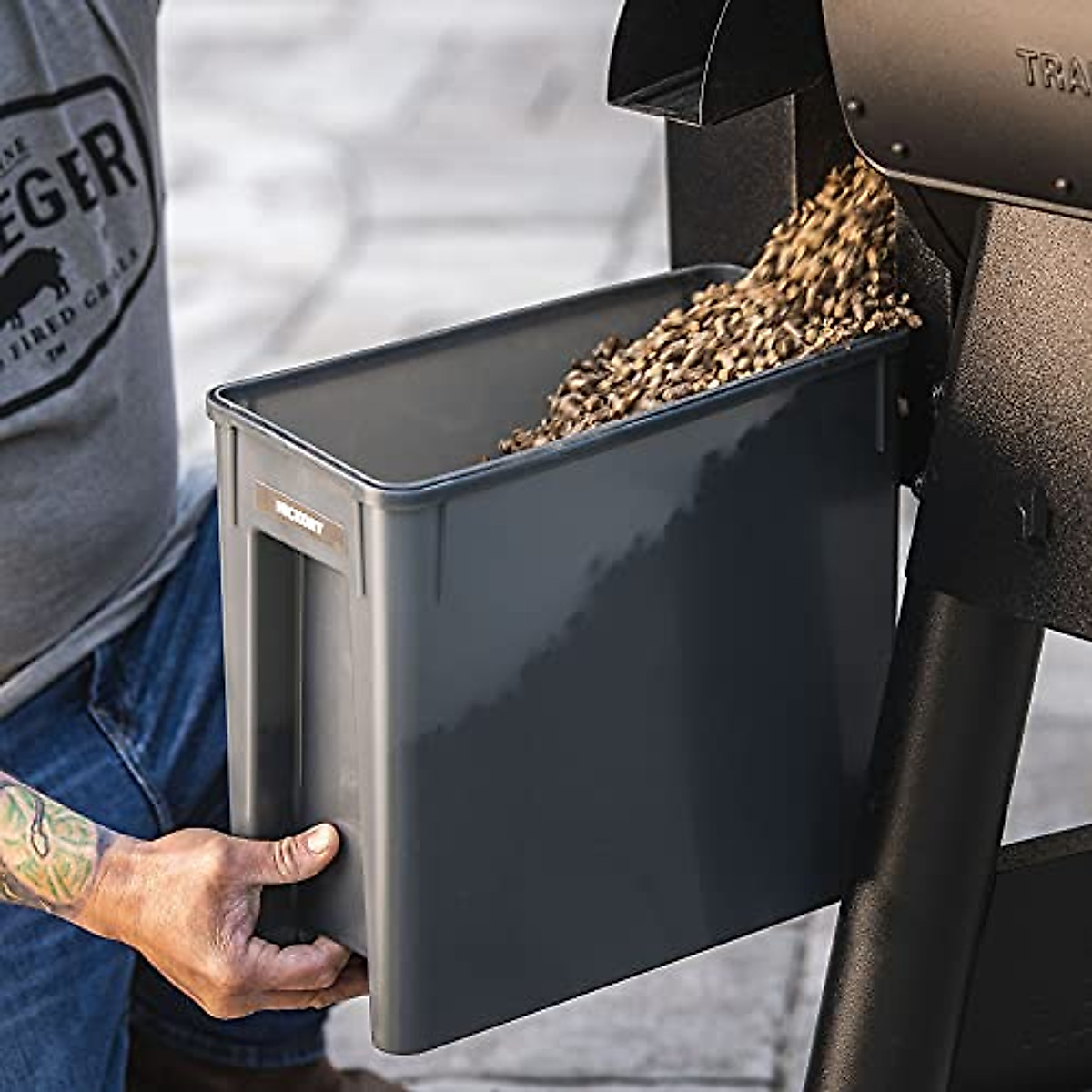 Traeger Pellet Grills BAC637 Stay Dry Pellet Bin, Wood Pellet Storage with Locking Lid, Black