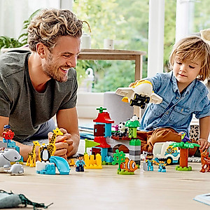 LEGO DUPLO Town World Animals 10907 Exclusive Building Bricks (121 Pieces)