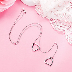 FANZE Double Horse Stirrup Lariat Necklace Y Style Layered Horseshoe Pendant Embrace Horse Necklace Horse Gifts For Women