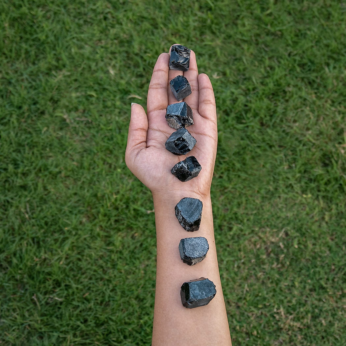YATSKIA 1lb Black Obsidian Crystal - Raw Stones - Healing Crystals - Obsidian Stone - Black Stones and Crystals - Raw Stones for Tumbling - Crystals Bulk - Crystals and Healing Stones Bulk