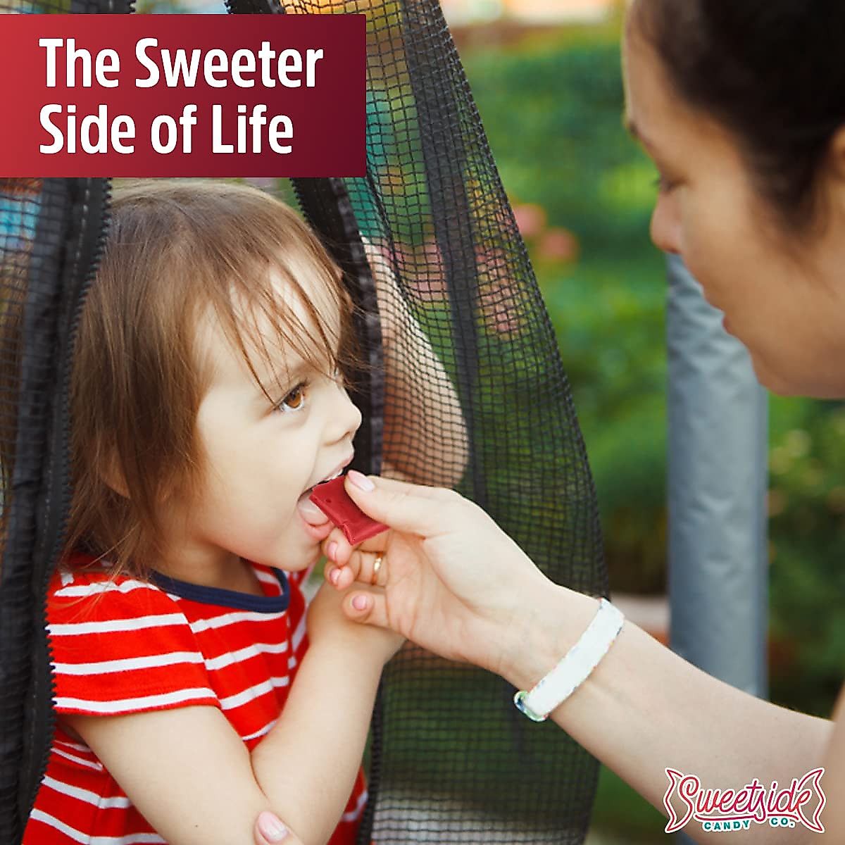 Laffy Taffy - Laffy Taffy Candy - Banana, Grape, Sour Apple, Flavors - Chewy & Tangy Laffy Taffy Bulk Candy Individually Wrapped - Holiday Candy Bulk, Candy for Pinata, Concession Stand (Mix) 2LB