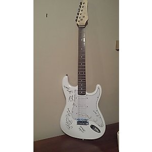 The Lovin Spoonful Autograph Signed 6 String Sx Vintage Series guitar (Joe Butler, Jerry Yester, Steve Boone, Mike Arturi, Phil Smith)