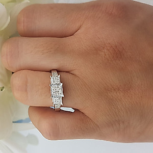 Dazzlingrock Collection 0.13 Carat (ctw) Sterling Silver Round White Diamond Ladies Micro Pave Engagement Ring, Size 7