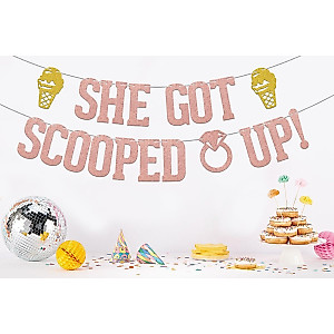 KEWUFD She Got Sco*ped Up Banner, Funny Bridal Shower Party Decoration for Women, Summer Theme Bachelorette/Bridal Shower/Engagement/Wedding Party Rose Gold Glitter