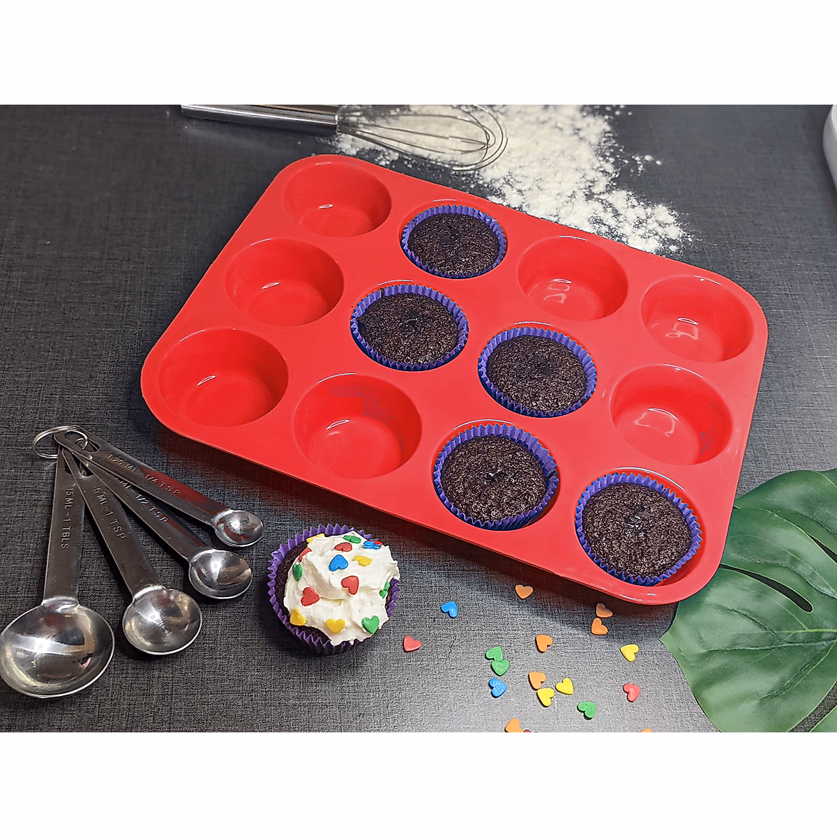 SAMZAREULO Silicone Muffin Pan - 12 Cups Regular Cupcake Pan