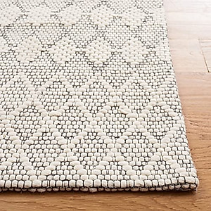 Safavieh Marbella Collection Accent Rug - 3' x 5', Ivory, Handmade Trellis Wool, Ideal for High Traffic Areas in Entryway, Living Room, Bedroom (MRB175A)