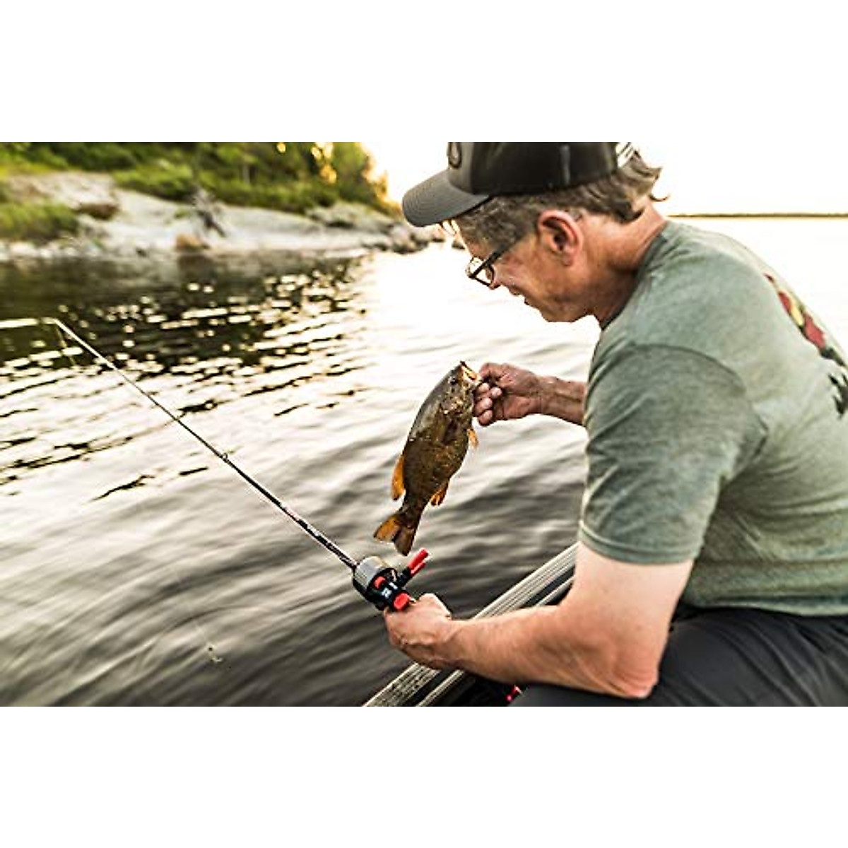 Ugly Stik Ugly Tuff Spincast Spincast Reel, Size 20, 3 Stainless Steel Ball Bearing System, Teflon Twin Cam Drag, Max of 14lb | 6.4kg, Black