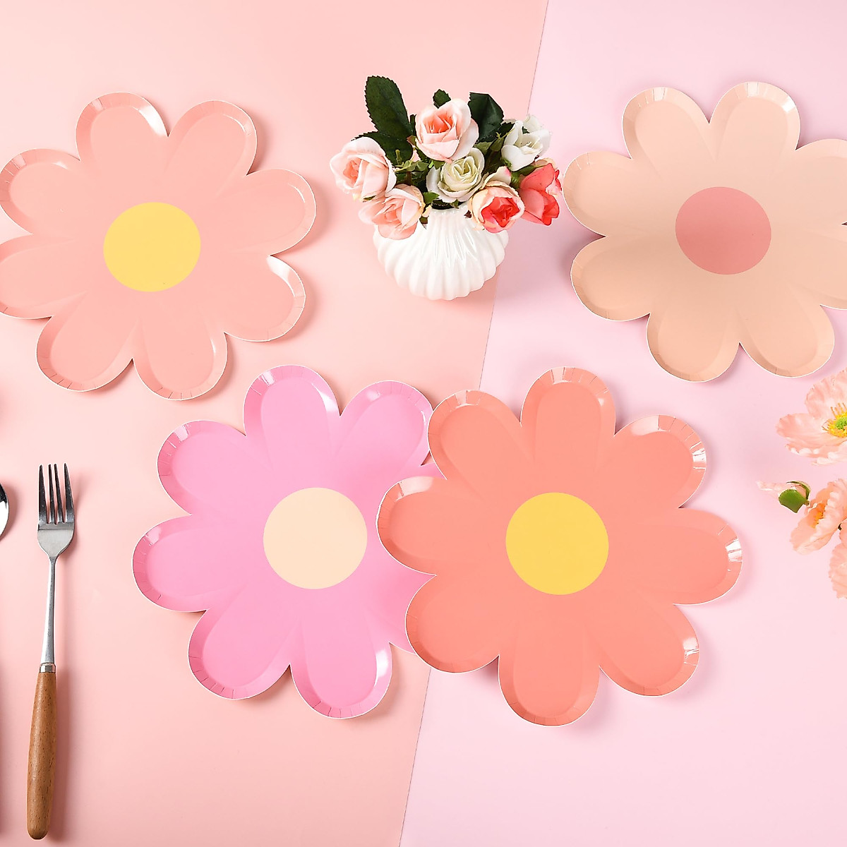 AimFun Daisy Paper Plates Groovy Party Plates Disposable 9inch Flower Shaped Dinner Plates Retro Boho Hippie Plates for Birthday Baby Shower Wedding Bridal Party Decor Supplies (36, Groovy)