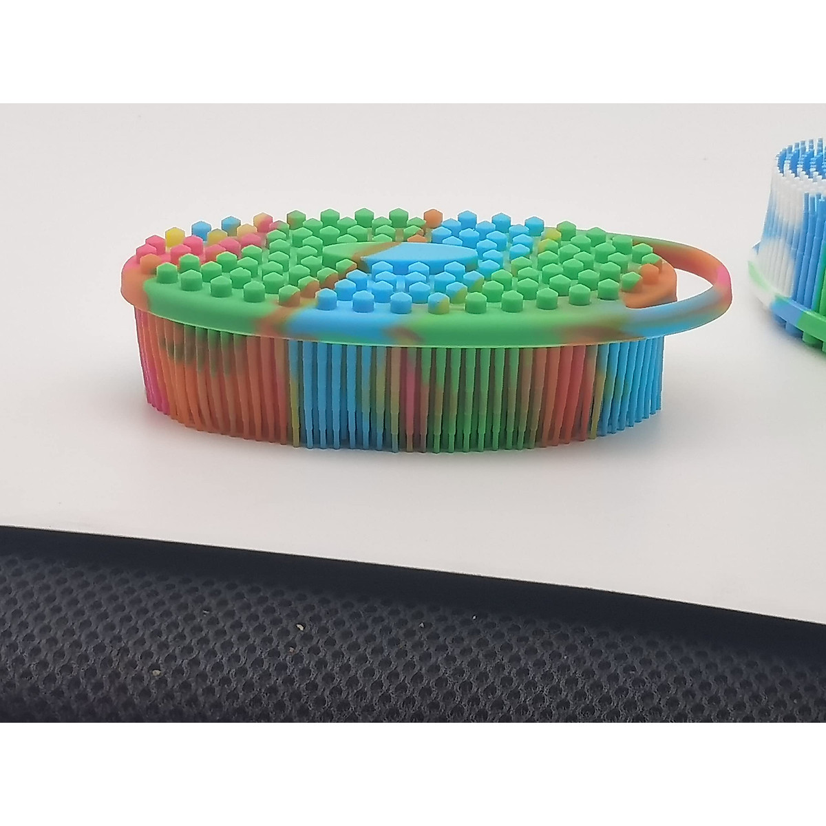 Silicone Body Brush, Exfoliating Body Scrubber, Silicone Body Scrubber Loofah, Silicone Bath Brush, Soft Exfoliating Body Bath Shower Scrubber Brush for Kids and Adults All Kinds of Skin 3 Pack