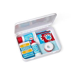 Melissa & Doug Get Well First Aid Kit Play Set – 25 Toy Pieces - Pretend Play Reusable Bandages