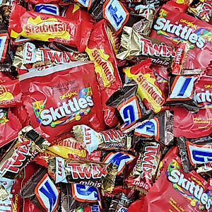 Mars Chocolate assorted candy variety pack, Snickers, Twix, Skittles & Starburst, Individually Wrapped – 2lbs. (85 Pieces)