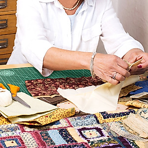 Calibre Art Self Healing Rotating Cutting Mat 18x18 (17" Grid), Perfect for Quilting & Art Projects