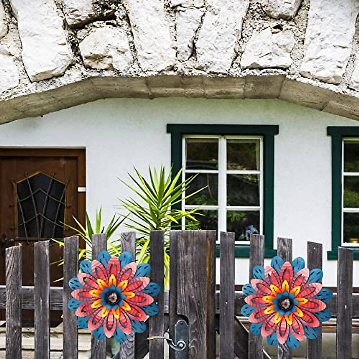 LITIALLY Outdoor Metal Flower Wall Art Garden Decor Cute Flowers Decorations Hanging for Outside Yard Porch Lawn Red 12x12 inches