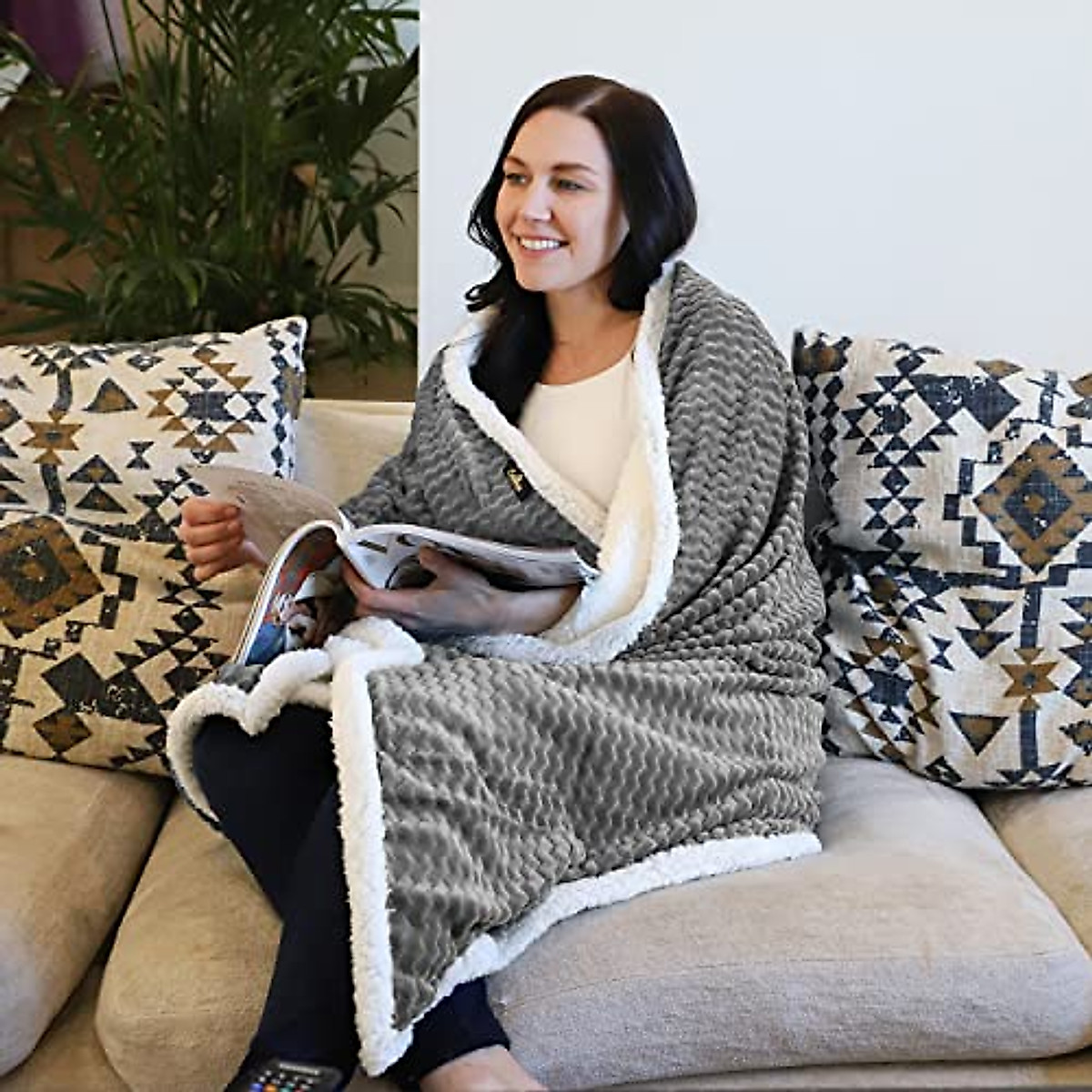 Catalonia Grey Sherpa Throws Blanket, Super Soft Comfy Fluffy Fuzzy Fleece Plush Blanket for Sofa Couch Bed Reversible All Season for Adults Children, Chevron 50"x60"