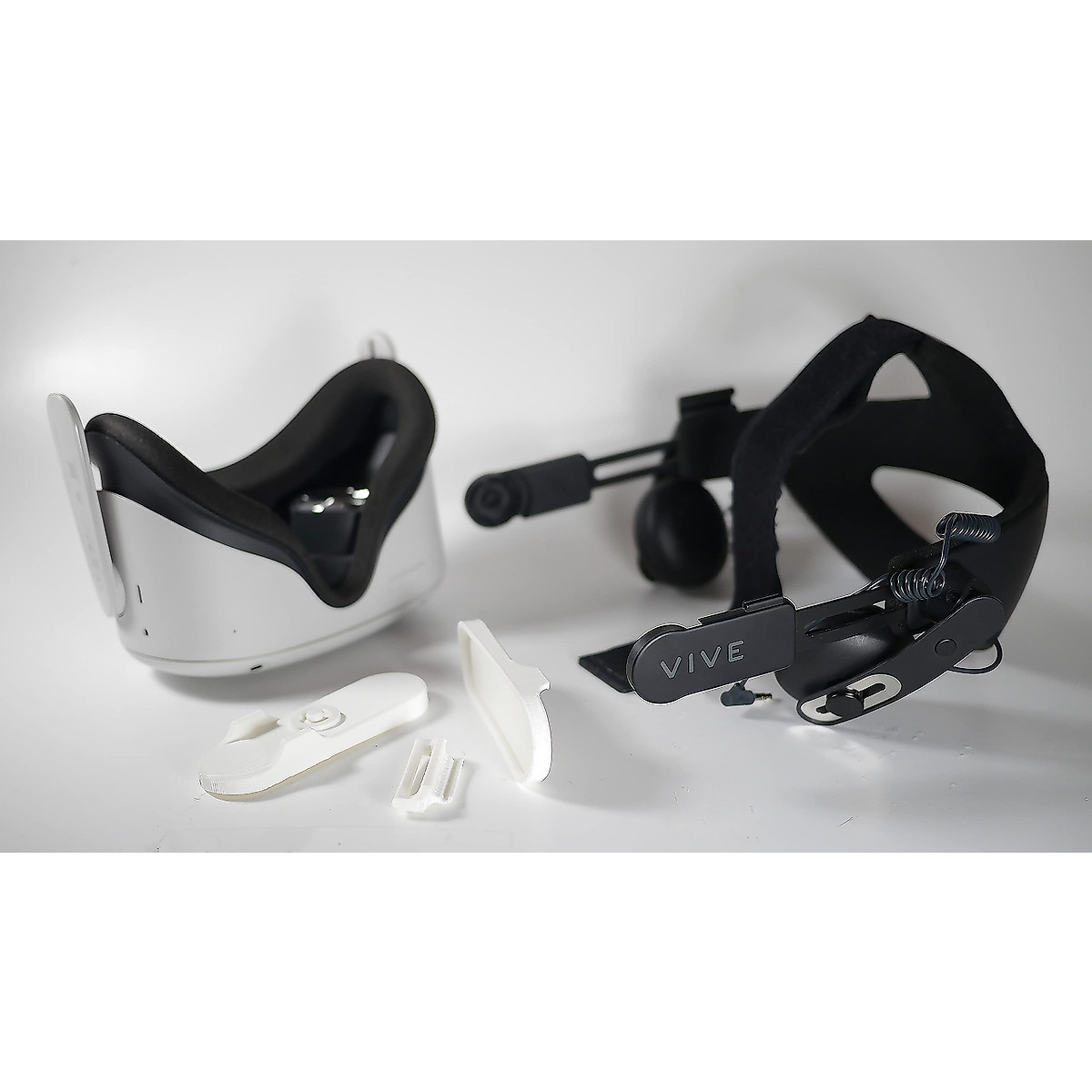 FrankenQuest 2 Adapter Kit for Oculus Quest 2 to Vive Deluxe Audio Strap (Undercut White)
