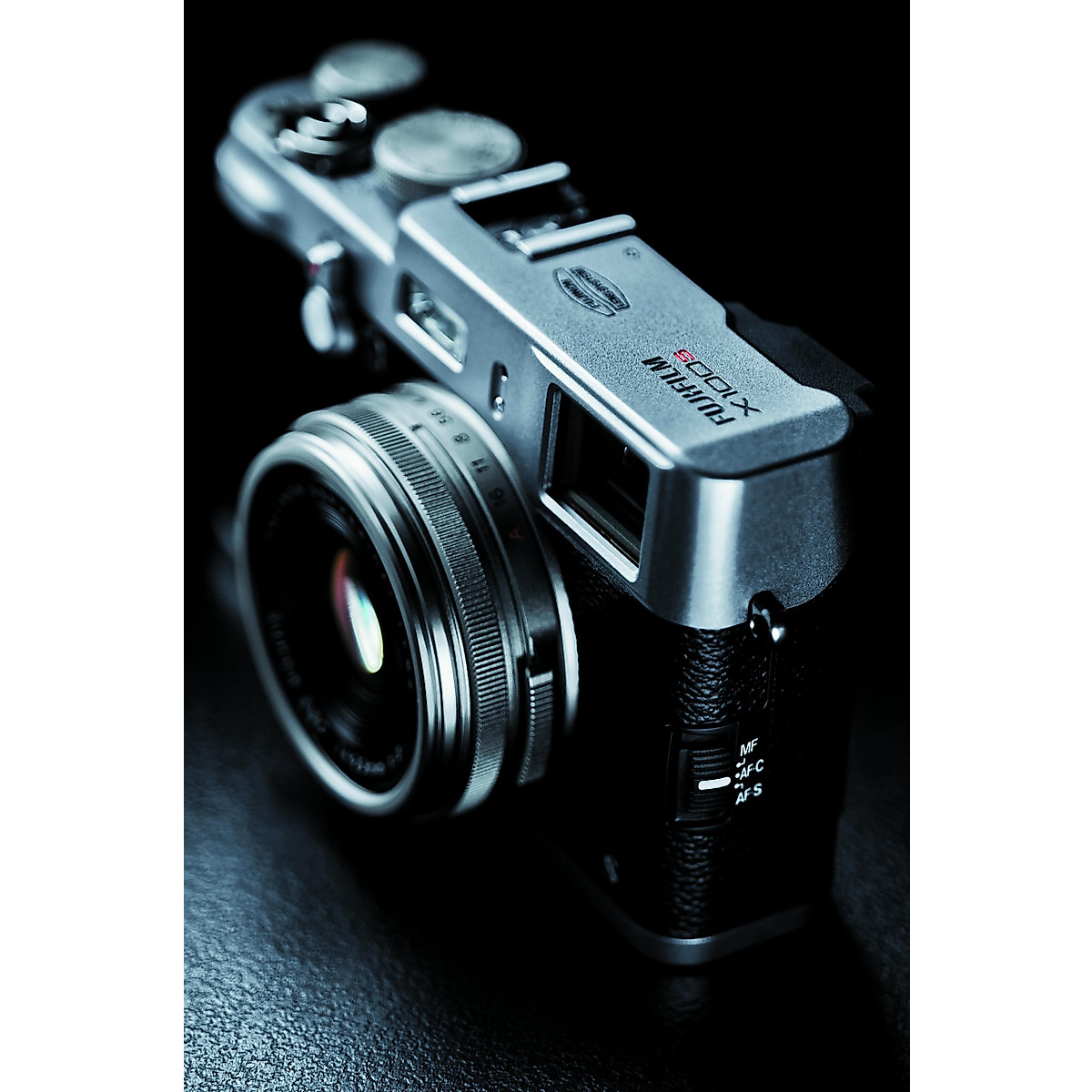 Fujifilm X100S 16 MP Digital Camera with 2.8-Inch LCD (Silver) (OLD MODEL)