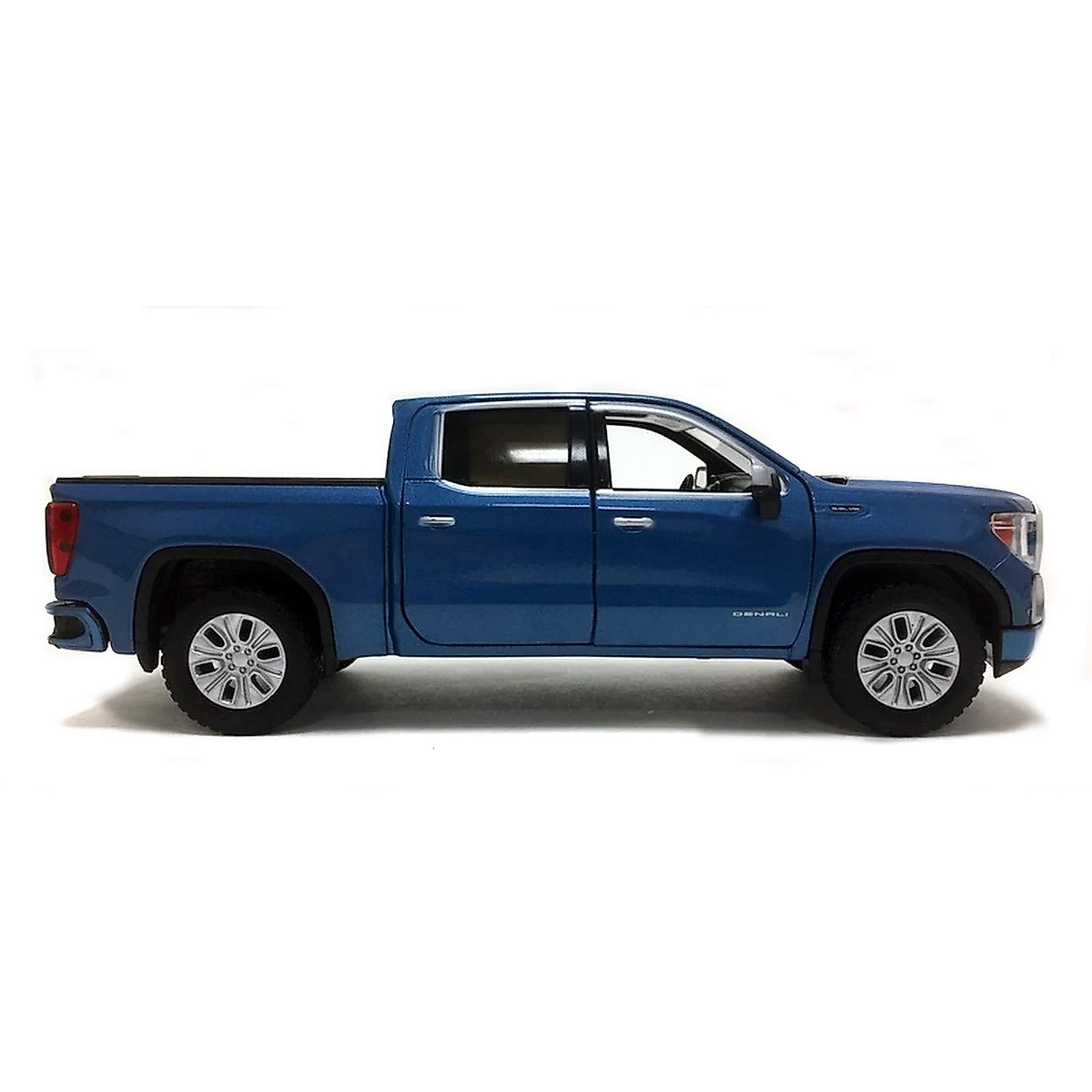 Motormax 2019 GMC Sierra 1500 Denali Crew Cab Pickup Truck Metallic Blue 1/24-1/27 Diecast Model Car 79362, Toys for Kids and Adults