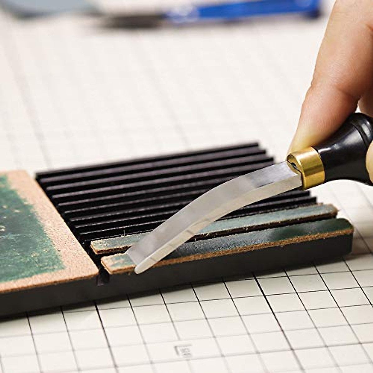 WUTA Edge Beveler Sharpener Multifunctional Leather Edge Beveler Sharpener Skiving Knife Sharpening Strop Tools Polish Grind Knife Wider Shovel Cutting DIY Leather Tool