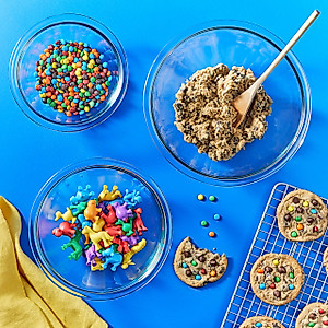 Pyrex Smart Essentials 3-Piece Prepware Mixing Bowl Set, 1-Qt, 1.5-Qt ,and 2.5-Qt Glass Mixing Bowls, Dishwasher, Microwave and Freezer Safe