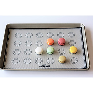 Angel Bake Silicone Mat - Two mats, 0.7 mm thick for even heat distribution and extended durability.