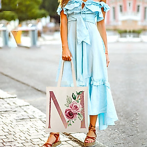 BeeGreen Monogrammed Gifts Floral Initial Tote Bag For Women with Inner Zipper Pocket Beach Tote Bag 12OZ Canvas Tote Bag Aesthetic for Bridesmaids Teacher Birthday Wedding Large Tote Bag Letter M