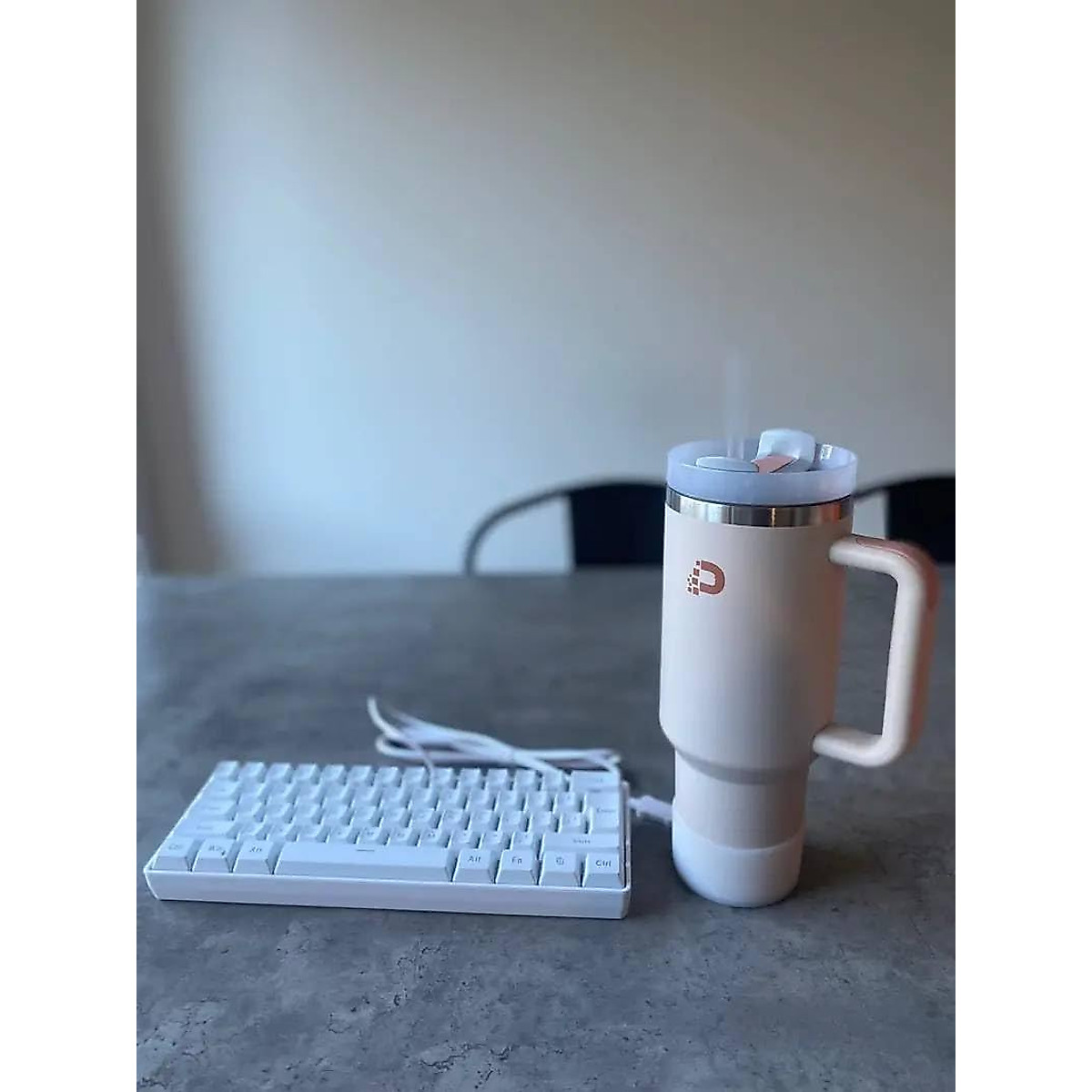 Acuewuja 40oz/1180ml Tumbler With Handle, Lid, Straw And Silicone Boot Reusable Double Wall Vacuum 18/8 Stainless Steel Coffee Travel Mug Portable Insulated Beer Cup (Rose Quartz)