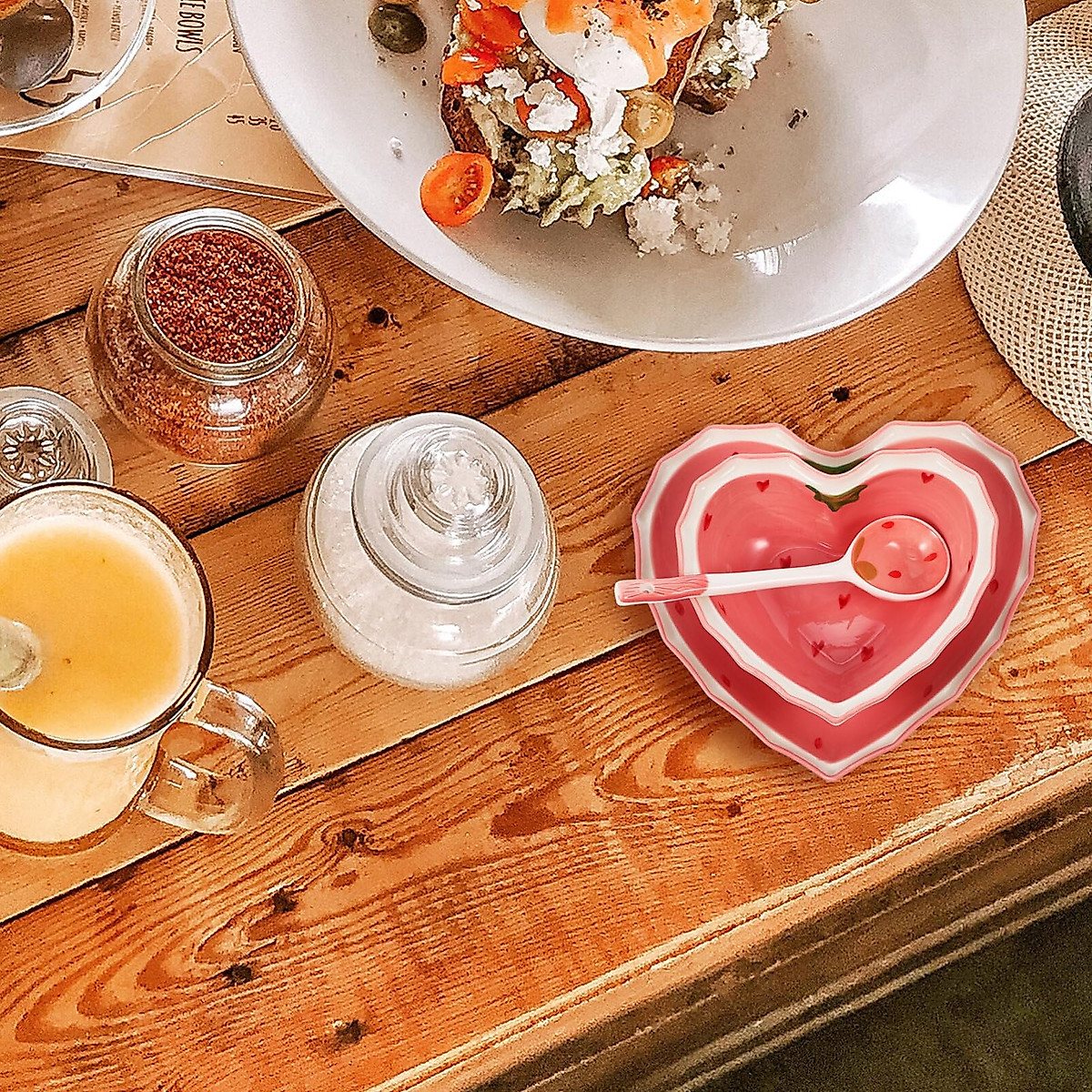 Ceramic Bowl Plate with Spoon Heart Shaped Strawberry Bowl Salad Bowl Dessert Bowl Snack Bowl Appetizer Plates for Soup Cereal Nuts Oatmeal Fruit Prep Sushi Plate Set