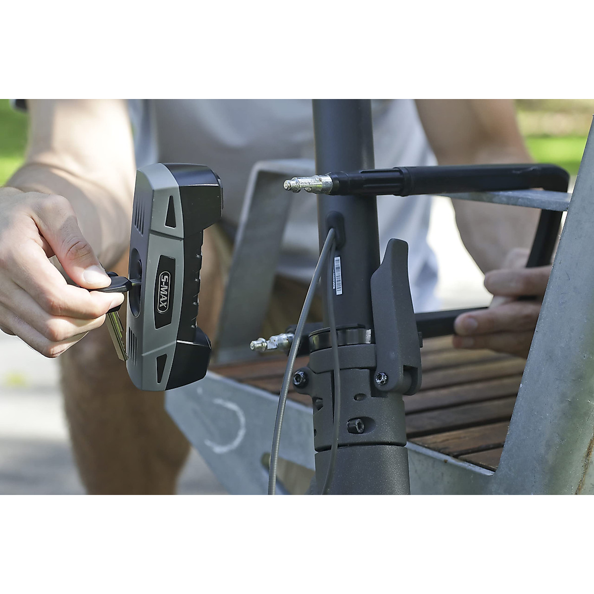 Heavy Duty U Lock, D Lock, Bicycle Bike Lock, Electric Scooter Lock, Motorcycle, Swiss Engineered Lock, 13mm Steel Anti-Theft Design with Silicone Outer Skin.