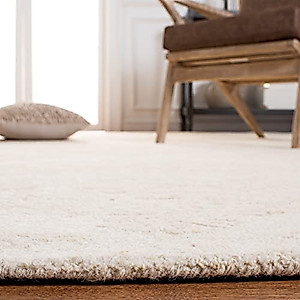 SAFAVIEH Abstract Collection 8' x 10' Ivory/Beige ABT346B Handmade Premium Wool Area Rug