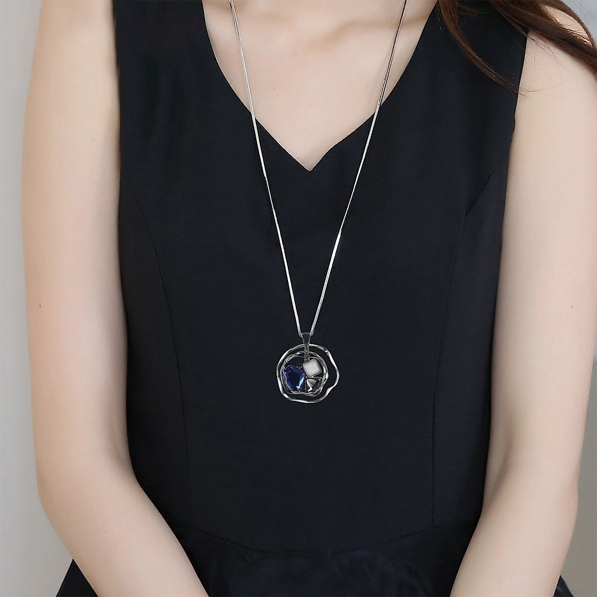 Merdia Long Chain Necklace for Elegant Women Pendant Necklace with Created Crystals | Necklaces for Women | Birthday Gifts for Women | Women Jewelry | Necklaces for Girlfriend | Women's Necklace