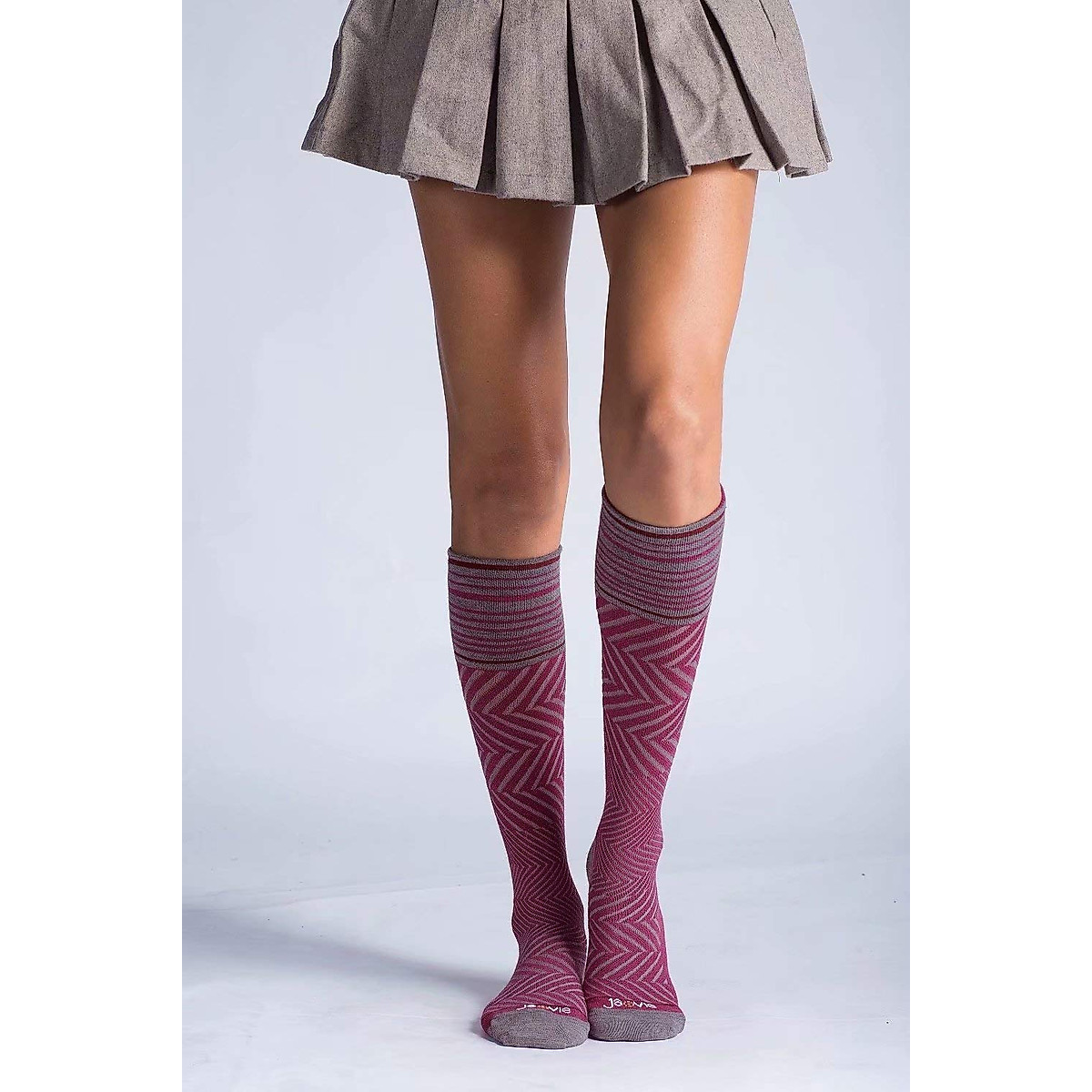 ja vie JAVIE 76% Merino Wool Graduated Compression Socks for Women & Men (15-20mmHg) Fuchsia