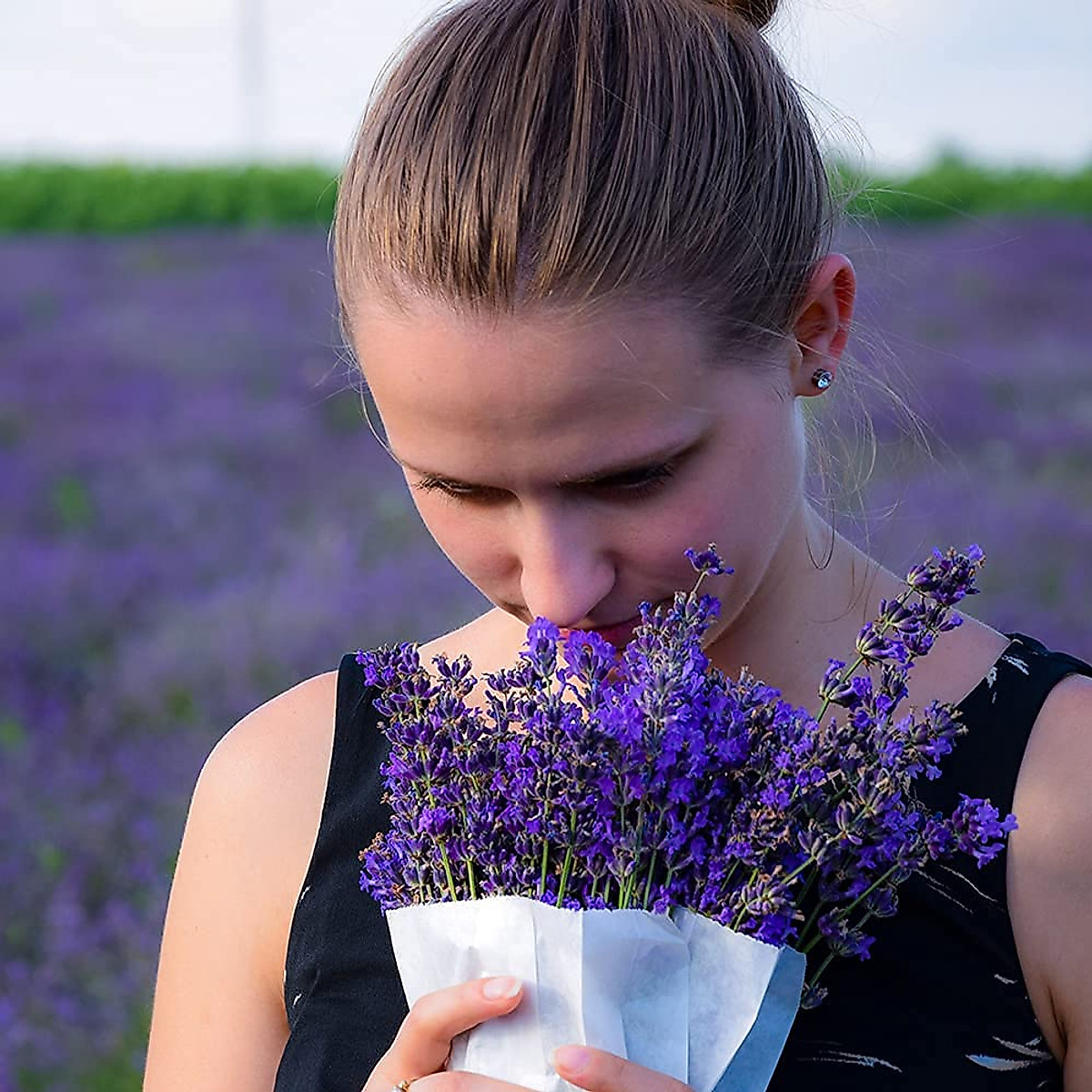Hair Bun Maker,Donut Bun Maker Ring Style Hair bun maker set with 18 Bobby Pins &10 Elastic hair tie bands&8 Bun For Chignon Hair Styles (2 Small 2 Medium 2 Large 2 Extra-large) (Blonde)