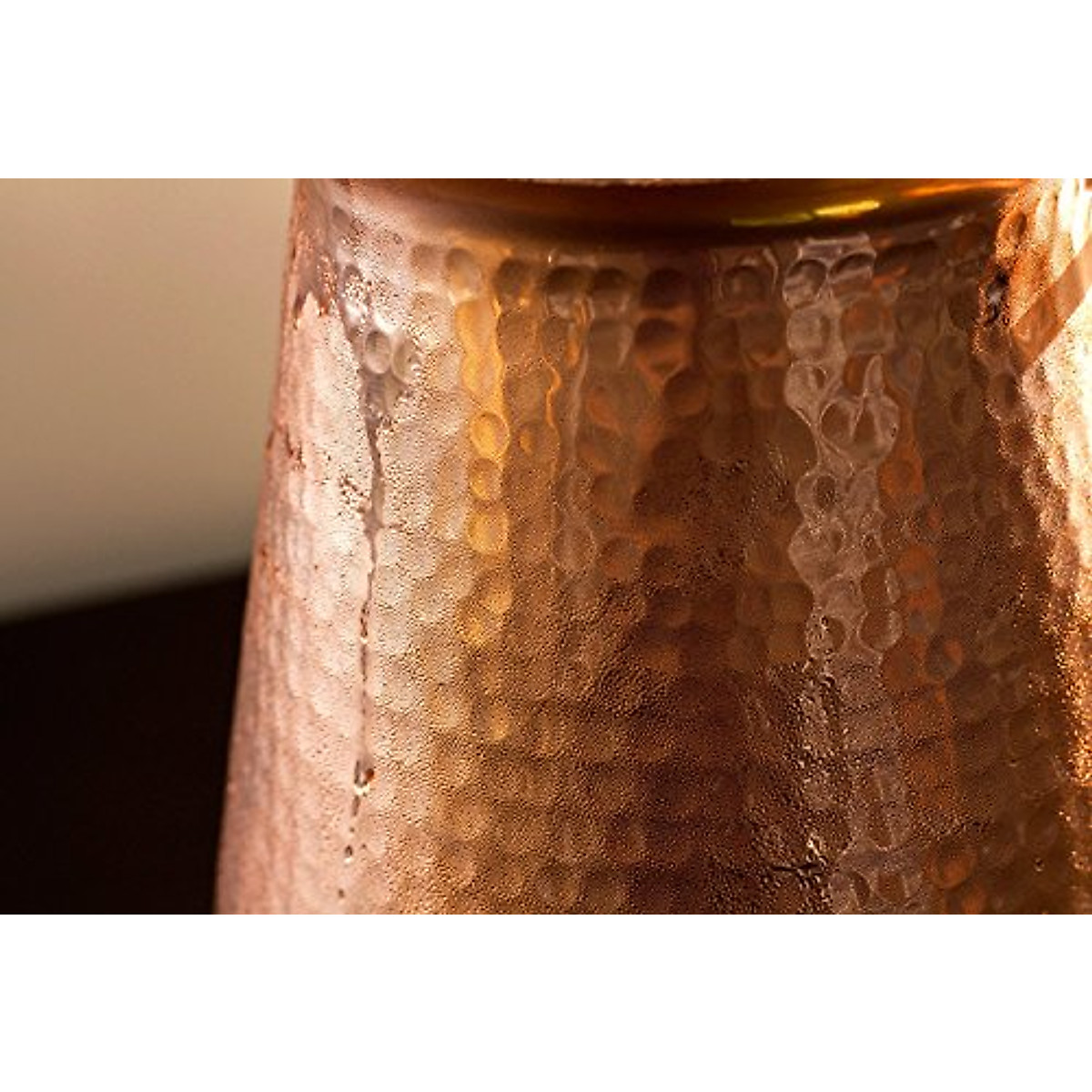 Kosdeg - Copper Pitcher With Lid - 68 Oz - Drink More Water, Lower Your Sugar Intake And Enjoy The Health Benefits - Pure Copper Handmade Hammered Jug, The Best Bedside Carafe - Heavy Gauge