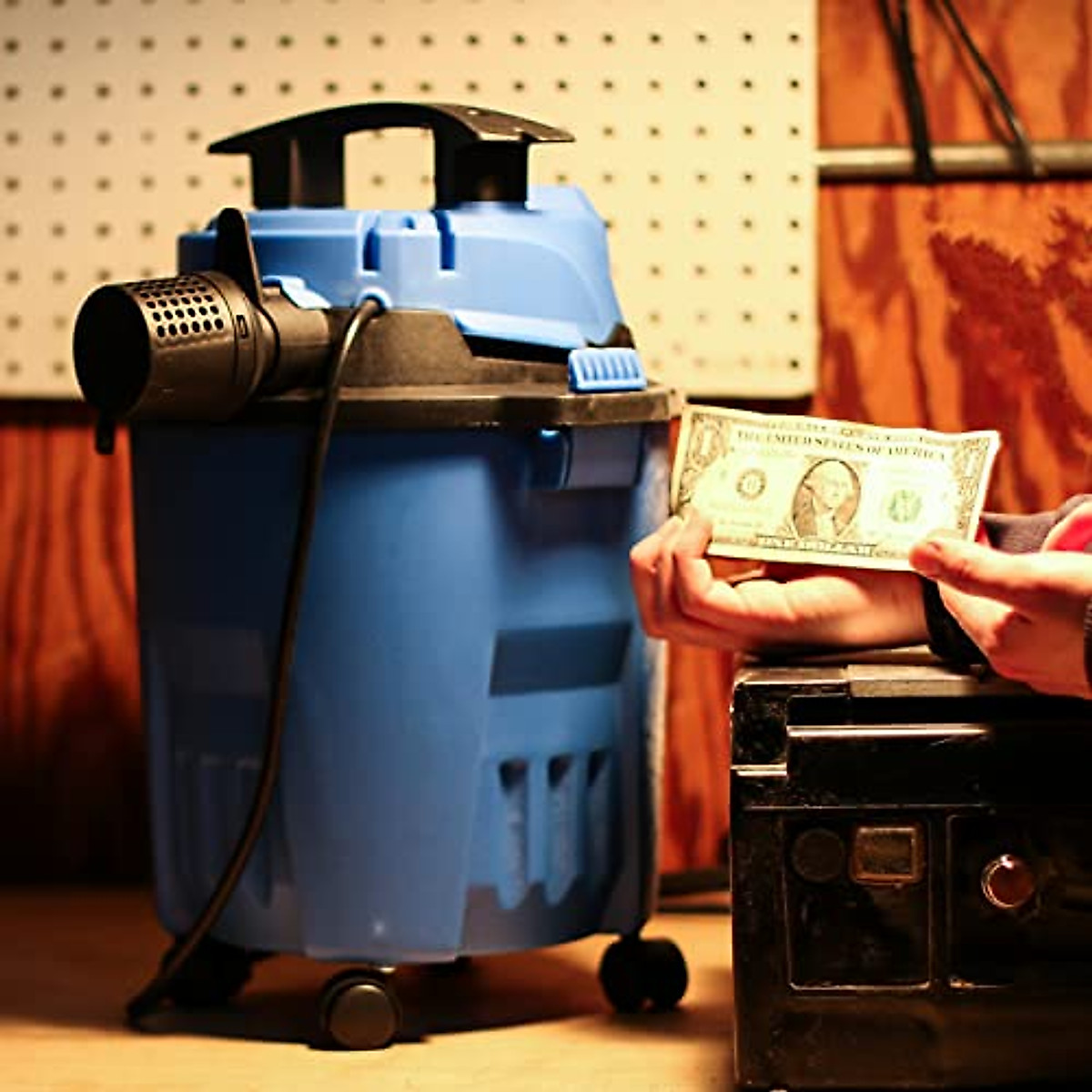 Micro-Mark Mini Wet/Dry Vacuum, 3 Gallon, 4 Horsepower, 4.0 HP AC, Blue