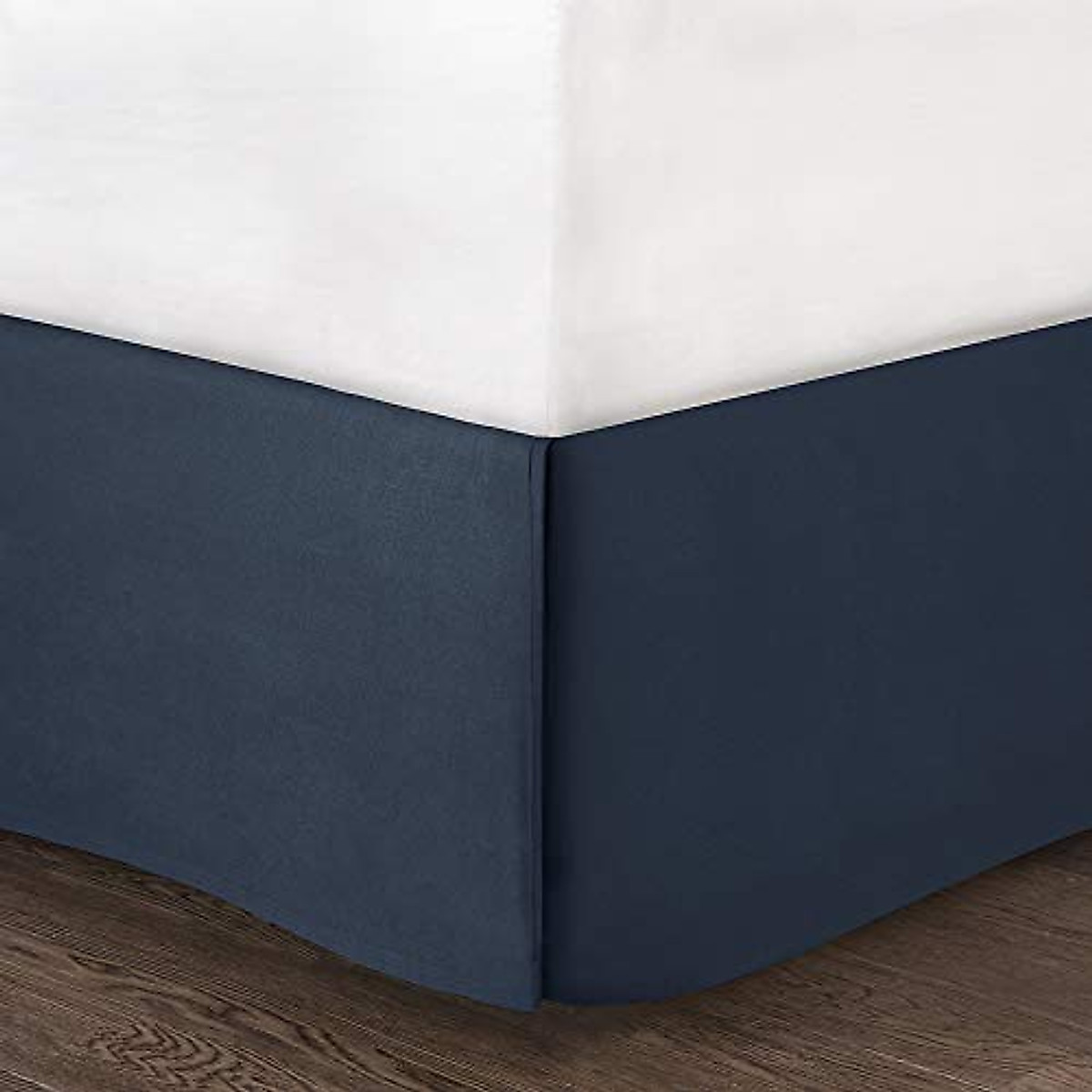Intelligent Design Complete Bed In A Bag Casual Boho Comforter with Sheet Set Decorative Pillow, All Season Bedding Set, Twin, Loretta Navy 7 Piece