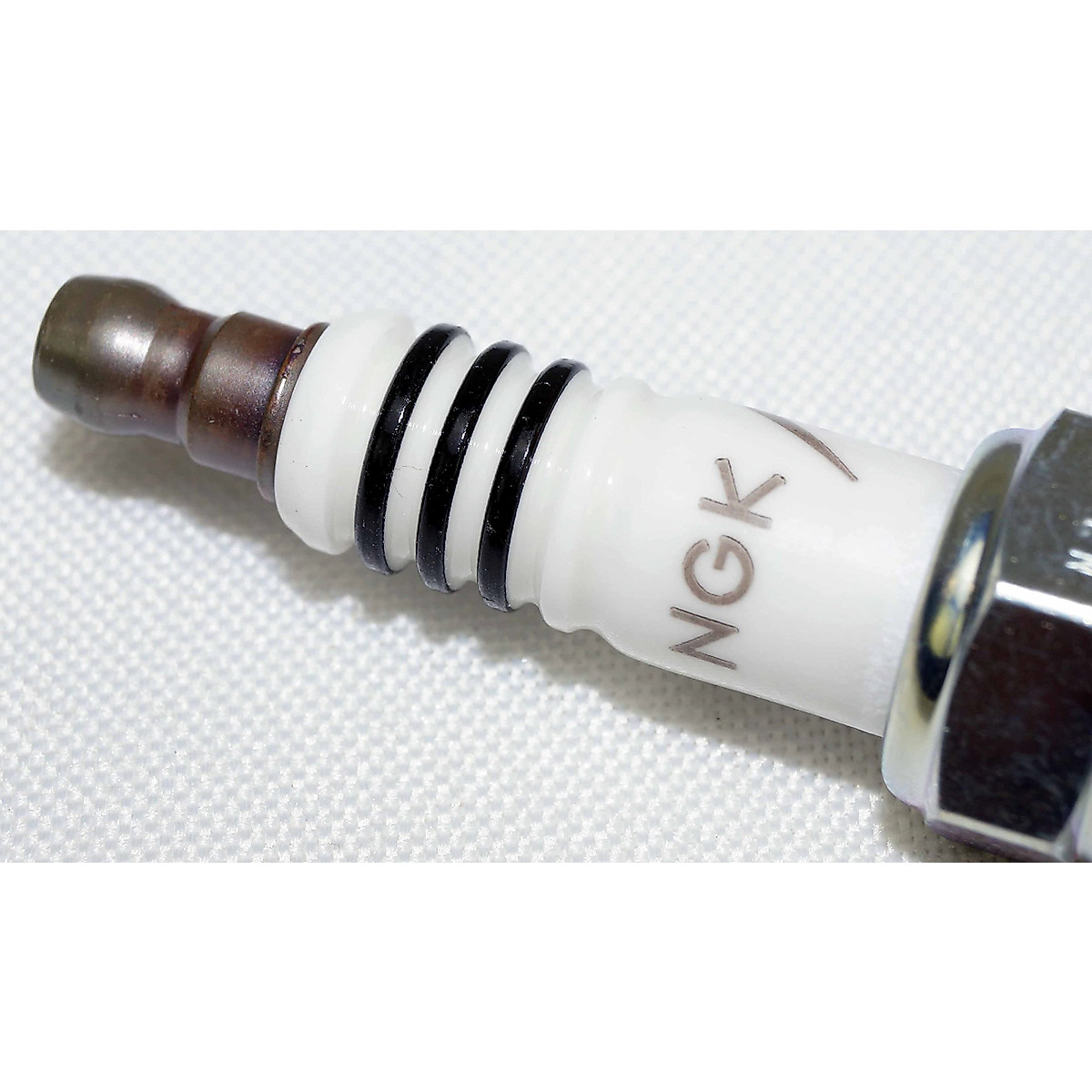 8 New NGK IRIDIUM IX Spark Plugs UR4IX # 7401