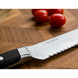 Misen Serrated Bread Knife - 9.5 Inch, High Carbon Stainless Steel, Japanese AUS10 - Ideal for Sourdough, Challah, Watermelon - Bread Slicer - Black